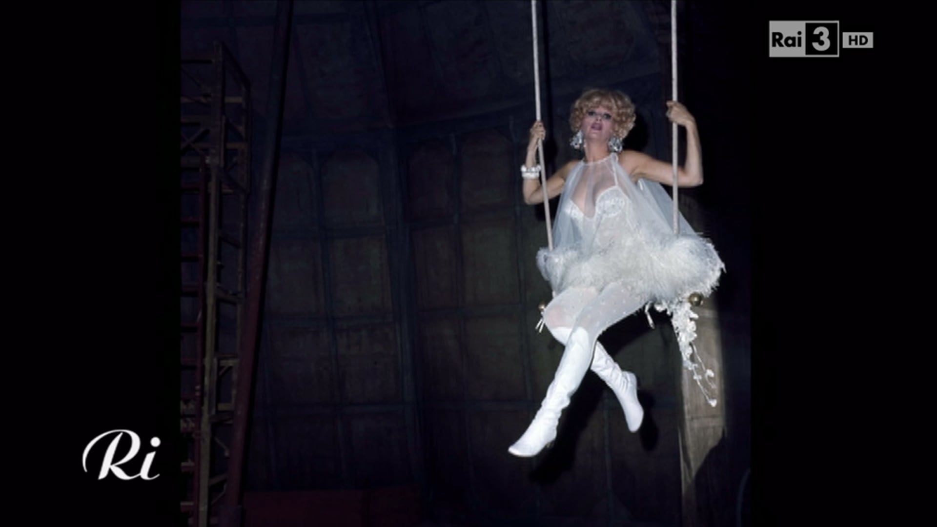 Rivediamoli: Franca Rame | Teatro e Danza | Rai Cultura