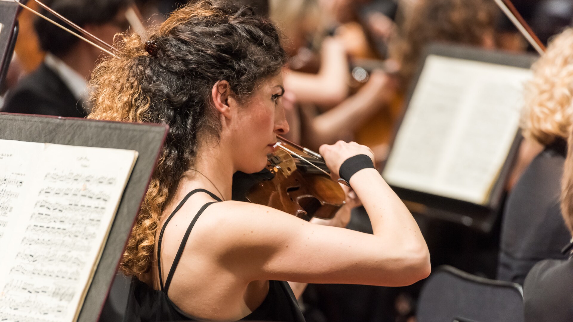 Elisa Schack | Orchestra RAI | Rai Cultura