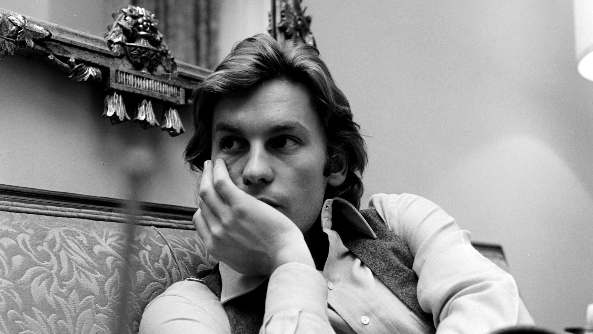 Helmut Berger, una vita tra eccessi, polemiche, crolli e rinascite ...