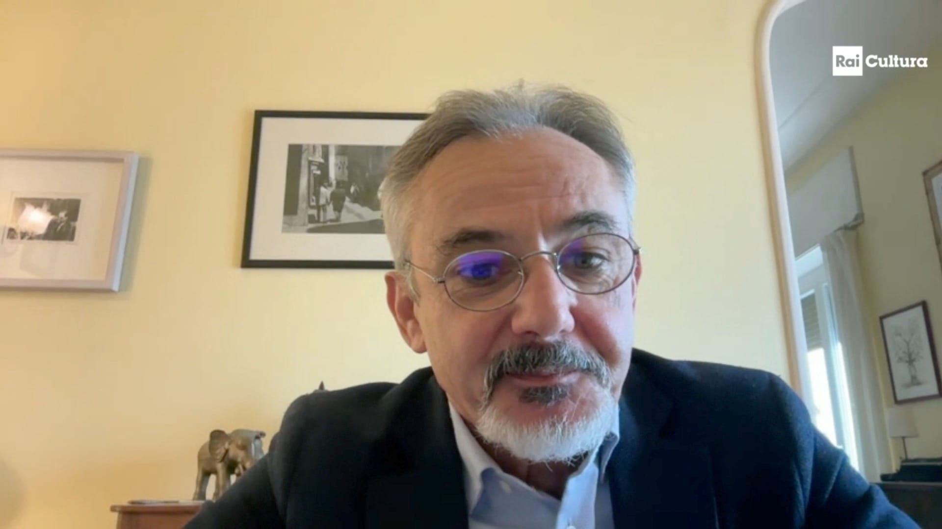 Angelo Ferracuti, Il figlio di Forrest Gump | Letteratura | Rai Cultura